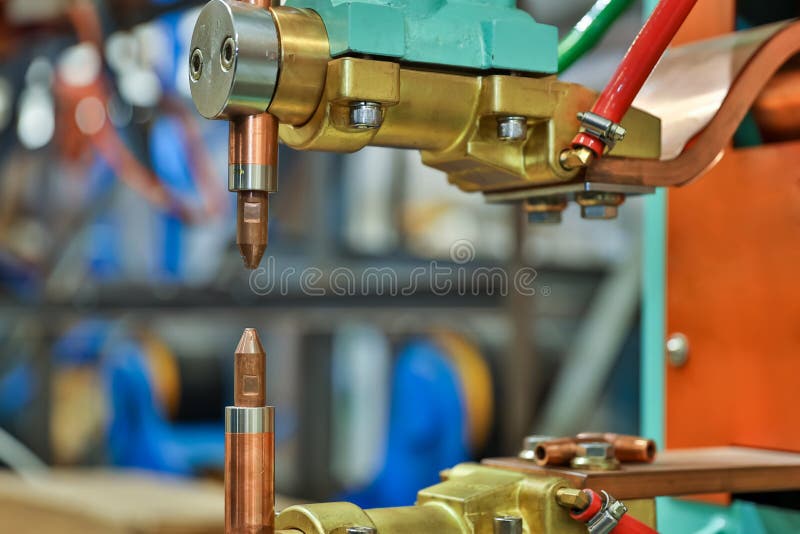 Resistance Spot Welding Machine with Current Controller. Arc Welding ...