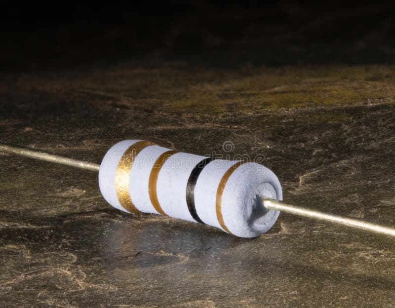 Resistor Clasificado En 100 Ohmios Imagen de archivo - Imagen de plata ...