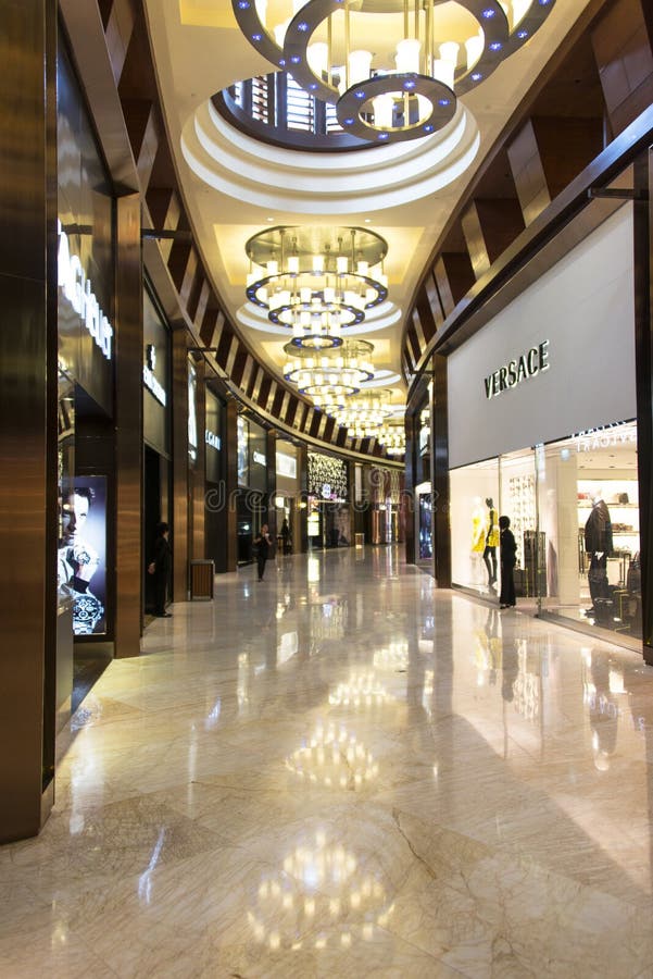 Resort World Sentosa Shopping Editorial Stock Image - Image of sentosa ...