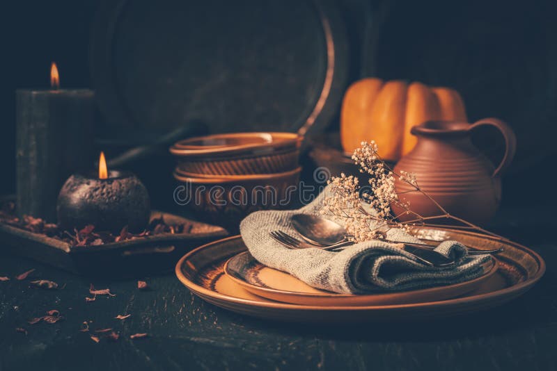 Restaurant Autumn Table Setting. Thanksgiving Holiday Place Setting ...