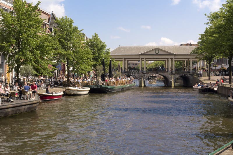 Leyde photographie éditorial. Image du waterways, port - 34896977