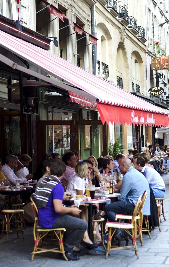 Restaurant De Trottoir De Paris, France Image éditorial - Image du ...