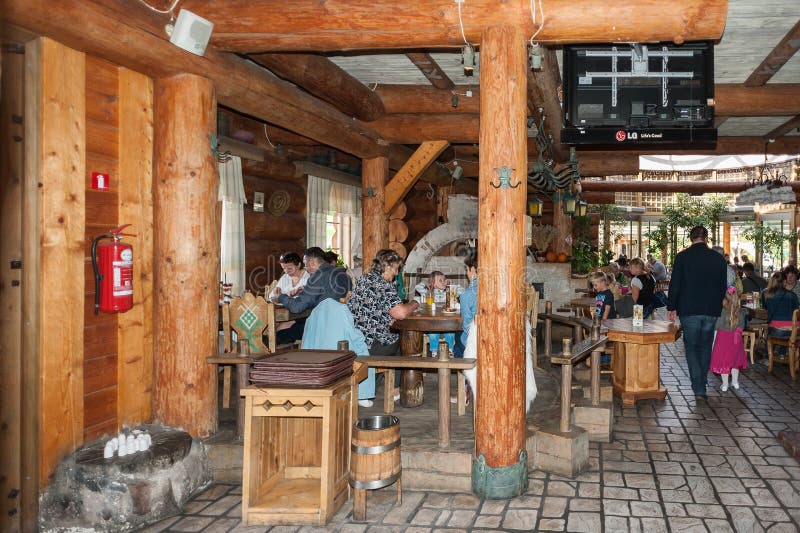 Restaurant Lido in Riga redaktionelles foto. Bild von getränk - 76175341