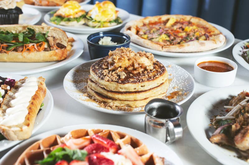 174 Family Full Restaurant View Stock Photos - Free & Royalty-Free ...