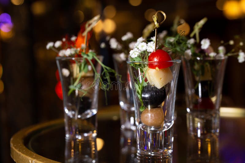 Restauration D'une Belle Collation Dans Un Closeup En Verre Image stock ...