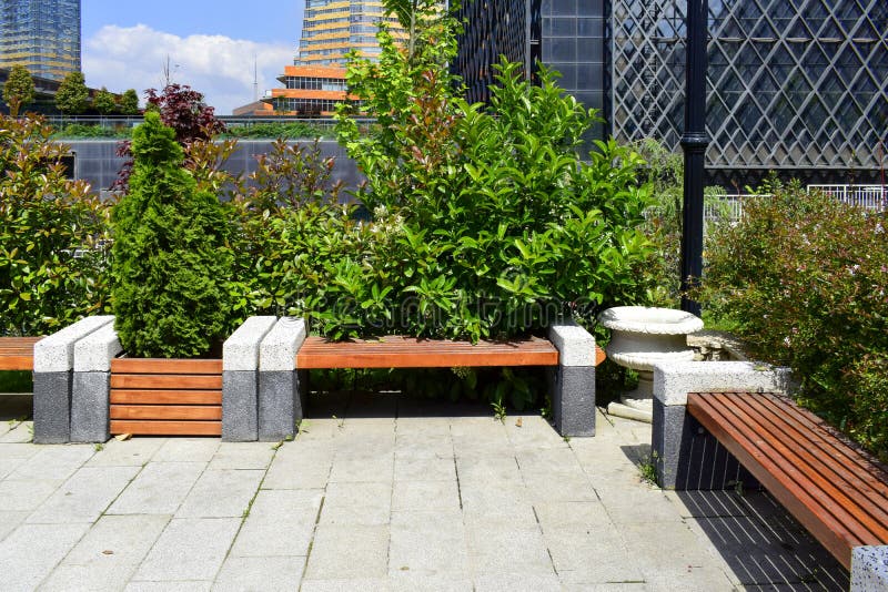 Resting place in the park stock image. Image of center - 191553535