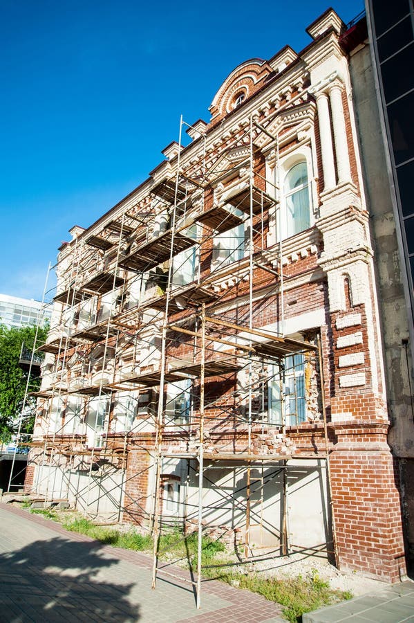 Restoration of Old Building Stock Image - Image of tree, scaffolding ...