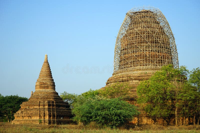 Restoration of stupa stock photo. Image of burma, stupa - 90905580