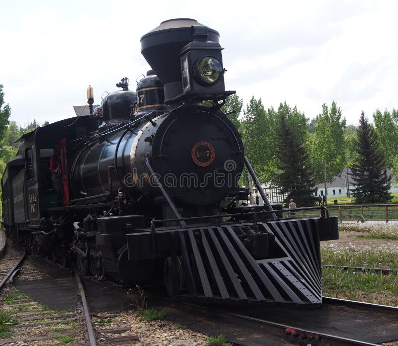 Restored Steam Engine editorial photography. Image of track - 31773607