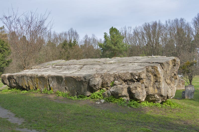Restos De La Residencia Werwolf De Adolf Hitler Imagen de archivo ...