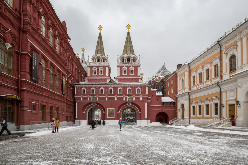 Resurrection Gate on Red Square in Moscow Editorial Stock Photo - Image ...