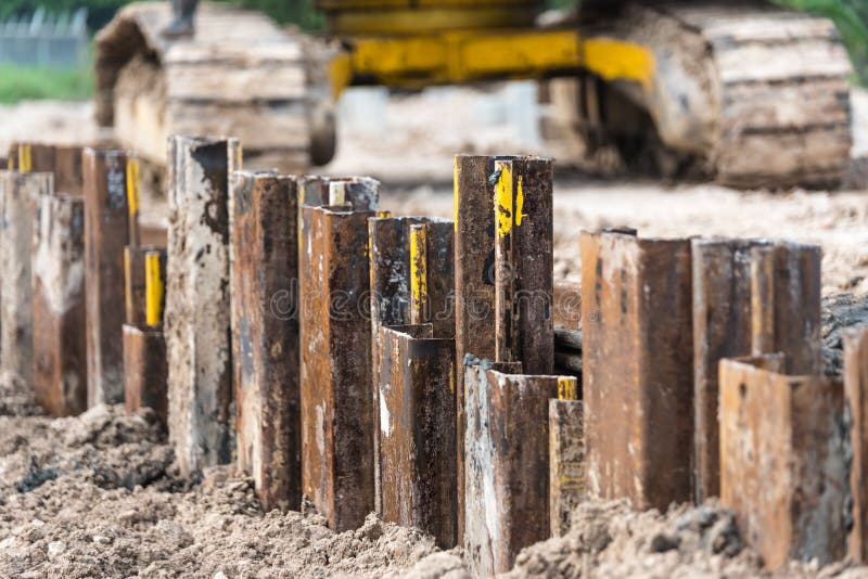 Retaining Wall Steel Sheet Pile Driving Machine Work Foto de archivo ...