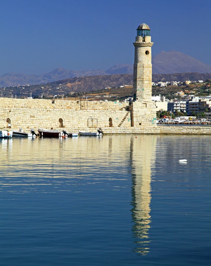 Rethymno, Kreta stock afbeelding. Image of vuurtoren - 34034427