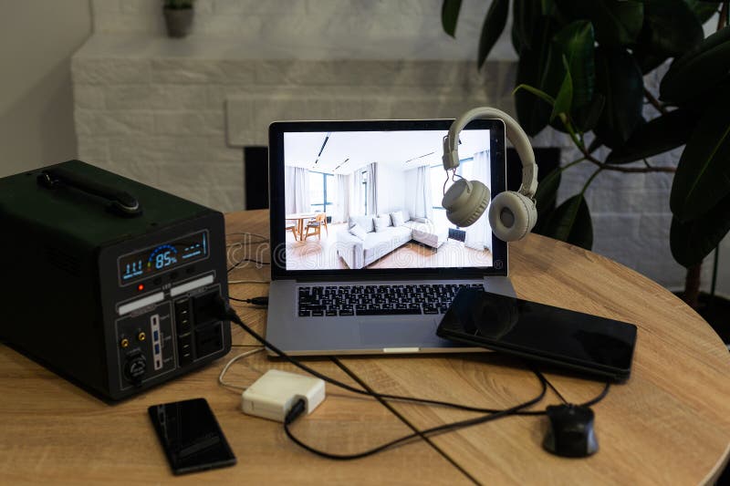 Retoucher S Workplace. Computer with Photo Editor Application, Camera ...