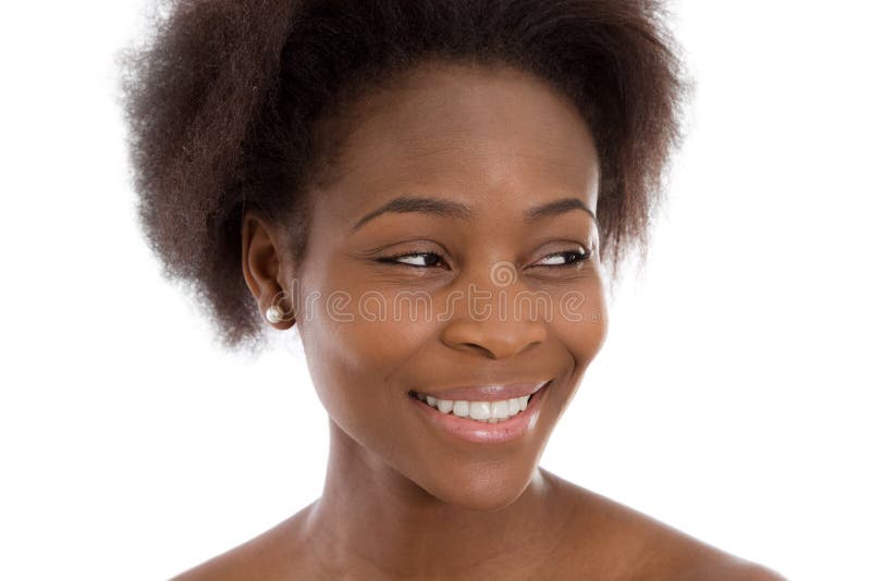 Retrato Aislado De La Mujer Afroamericana Sonriente Joven - Blac Foto ... Retrato Aislado De La Mujer Afroamericana Sonriente Joven - Blac Foto ...