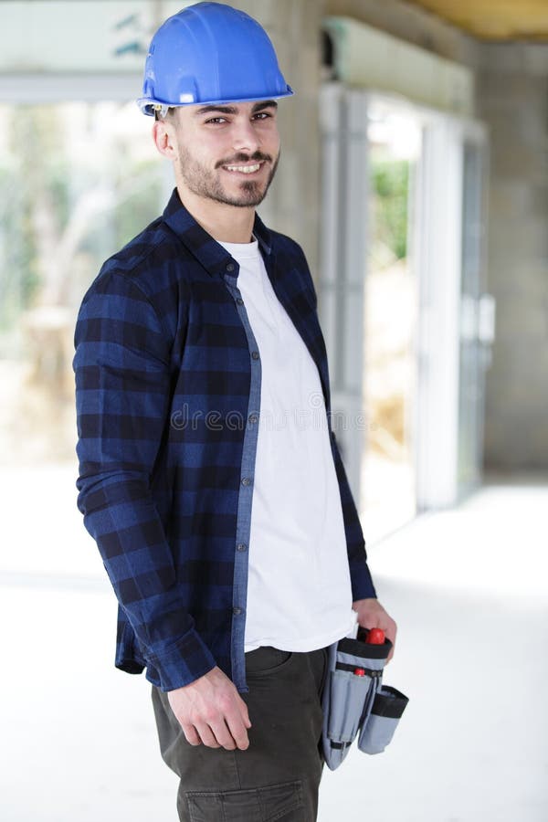 Retrato De Joven Constructor Masculino in Situ Imagen de archivo ...
