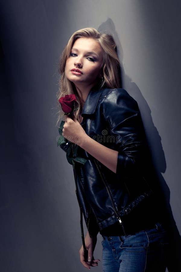 Retrato De La Mujer Del Primer, Estilo De La Roca Imagen de archivo ...