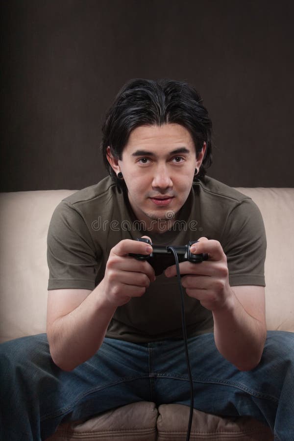 Retrato de um gamer imagem de stock. Imagem de povos - 18964547