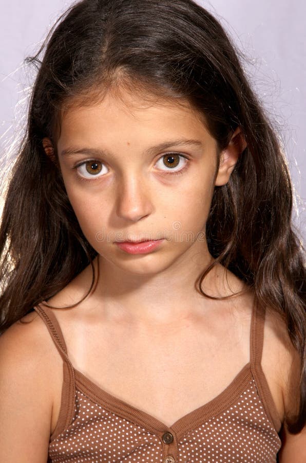 Retrato de uma moça foto de stock. Imagem de infantil - 32842716