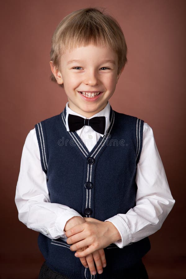 El Muchacho Y El Juego De La Muchacha Imagen de archivo - Imagen de ...