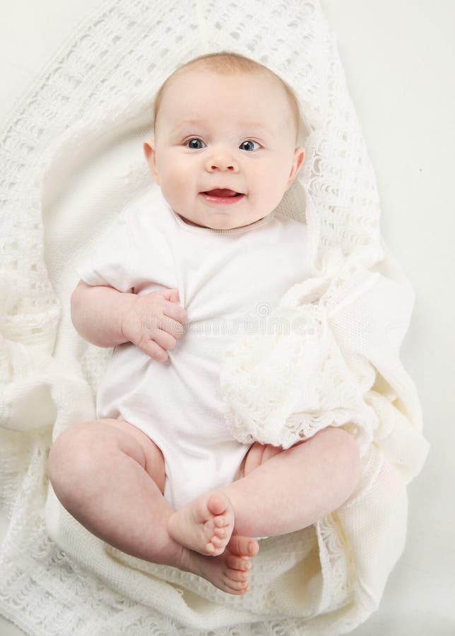 Retrato Del Primer Del Bebé Adorable Foto de archivo - Imagen de ...