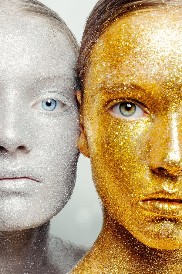 Retrato Hermoso, Asombroso De La Mujer Dos Imagen de archivo - Imagen ...