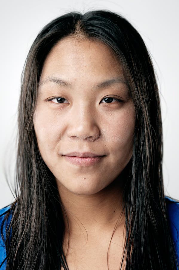 Retrato Normal Real Da Pessoa Foto de Stock - Imagem de mulher, intenso ...