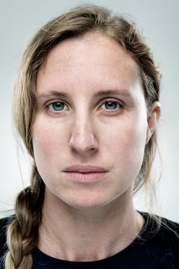 Retrato Normal Verdadero De La Persona Imagen de archivo - Imagen de ...