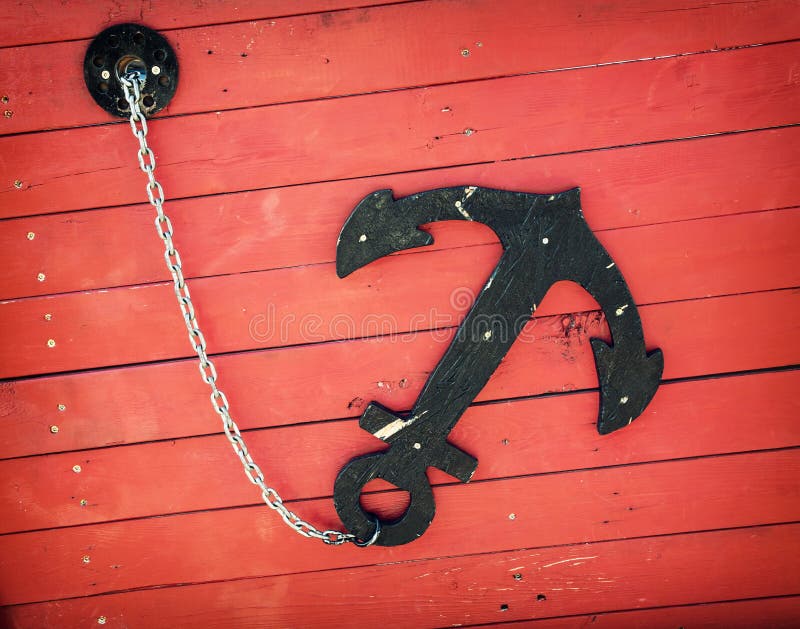 Anker auf einem roten Boot stockbild. Bild von ladung - 144499849