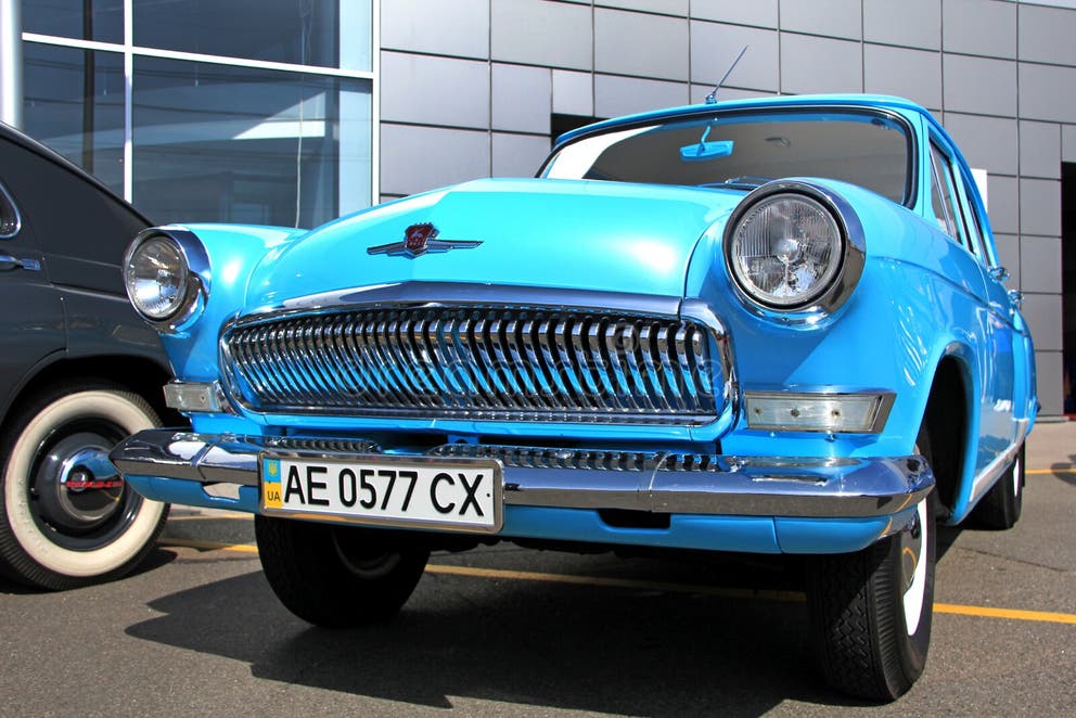 Retro auto show editorial image. Image of automotiveshow - 37455990