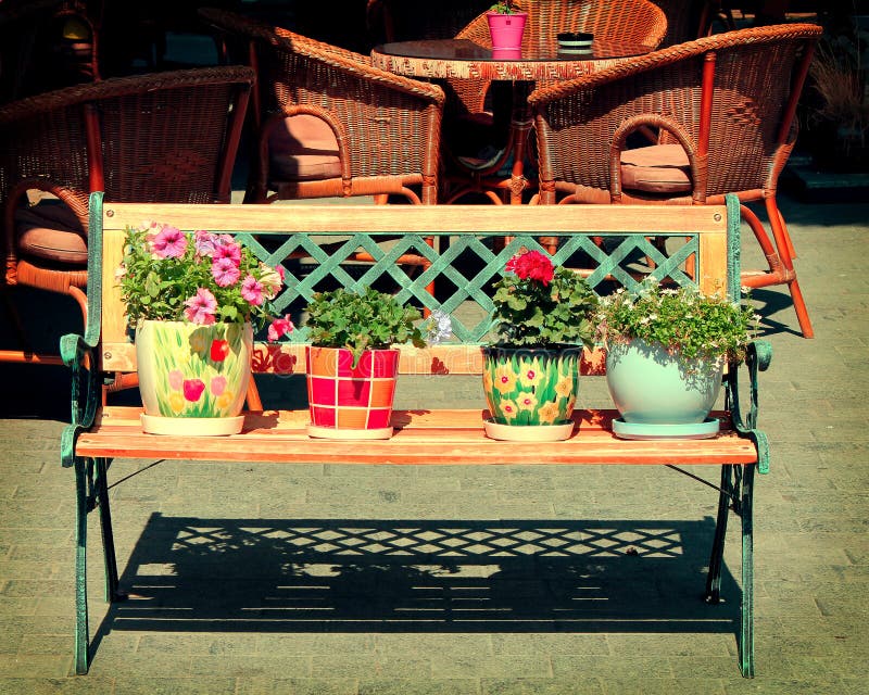 Retro Bench. Flowers in Pots Stock Photo - Image of flower, shade: 27764728