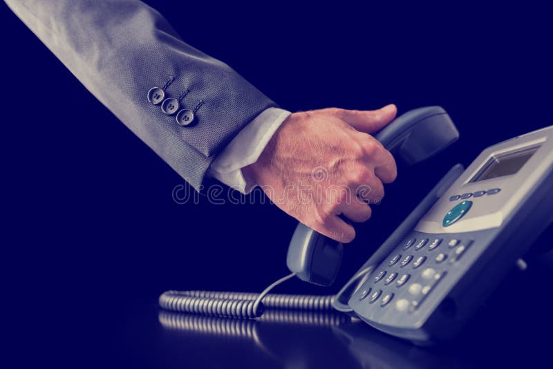 Retro- Telefonanruf stockbild. Bild von vorwahlknopf - 59139465