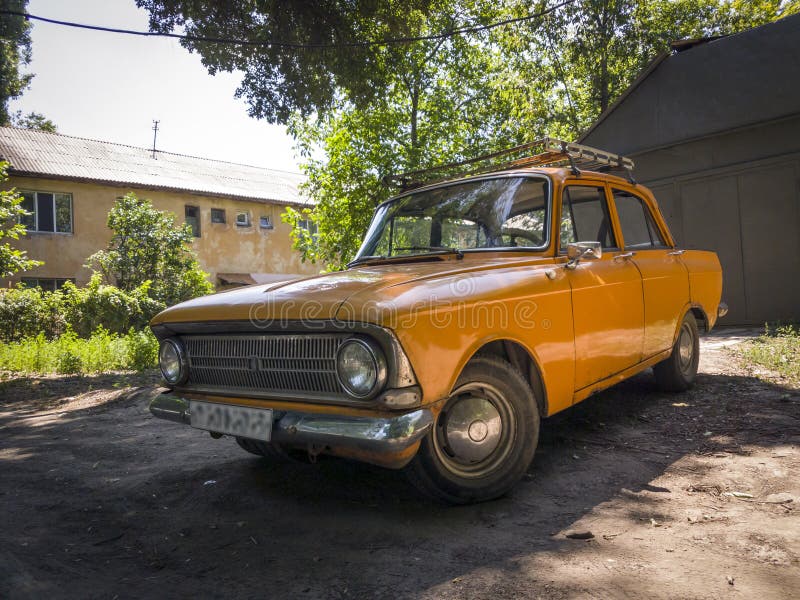 Retro car Moskvich -412. stock image. Image of bright - 121627437