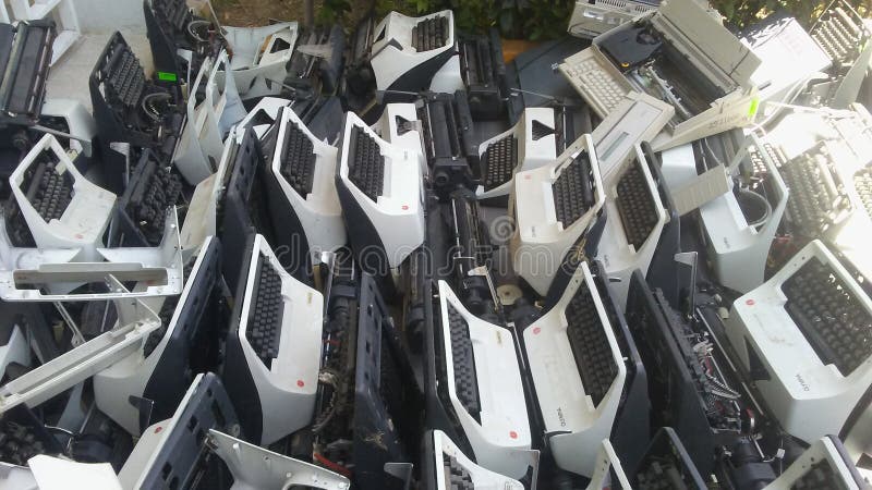 Retro machine editorial stock image. Image of keyboards - 123301114