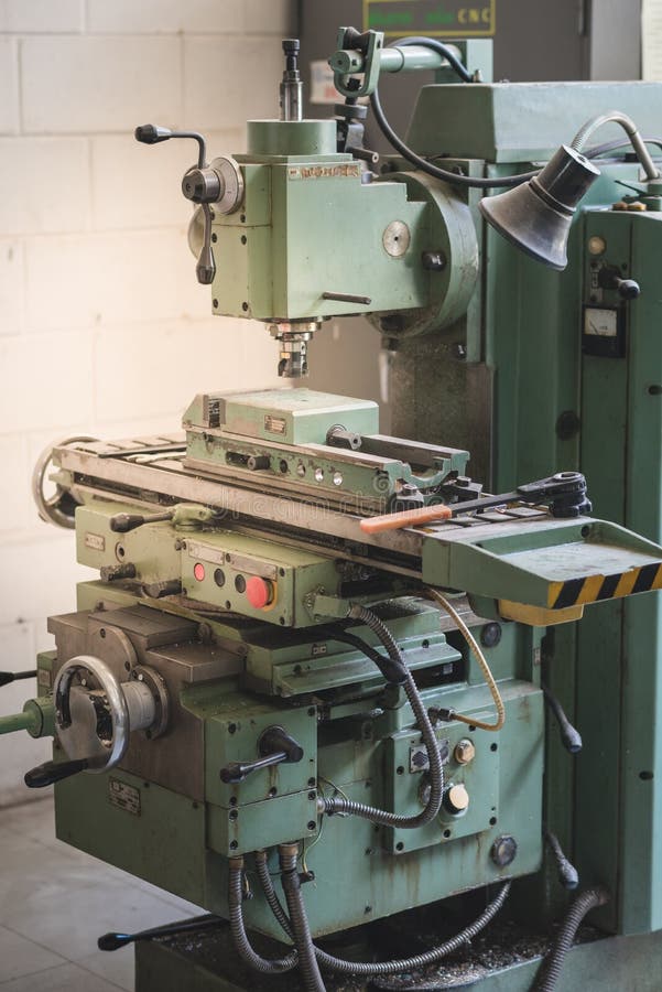 The Retro Milling Machine in the Workshop Stock Image - Image of mill ...