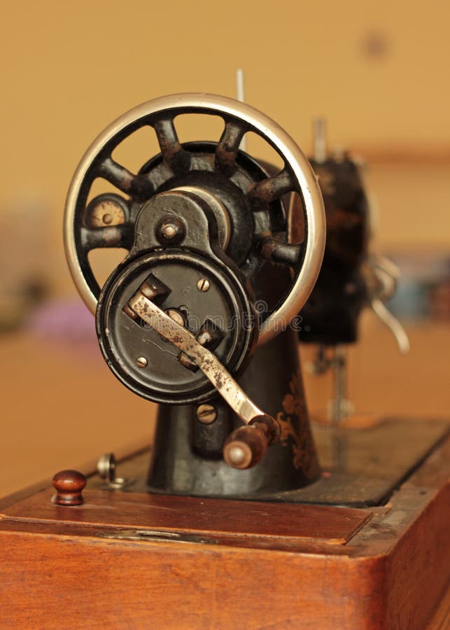 Retro sewing machine stock photo. Image of sewing, isolated - 44775650
