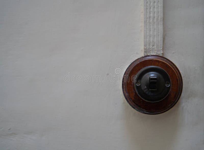 Etro Single Control Switch, Old-fashioned Flat Toggle Switch Mounted ...