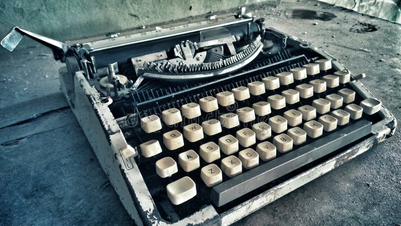 Retro Vintage Old Dusty Typewriter Photo Stock Image - Image of ...