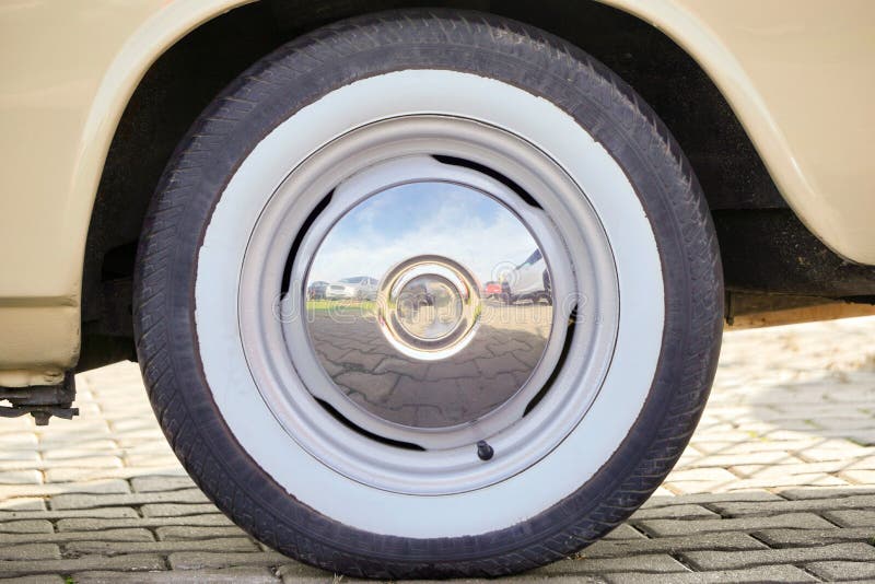 Retro Wheel of the Classic Car in the Old Style. Oldtimer. White ...