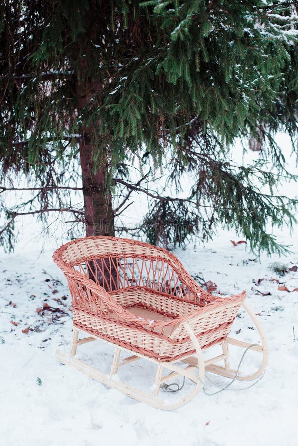 Retro Wicker Sleigh in Winter. Stock Photo - Image of wicker, handmade ...