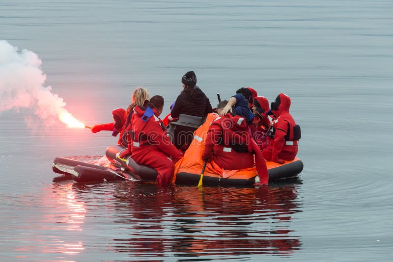 Rettungsboot Der Seeleute Im Notfall Redaktionelles Foto - Bild von ...