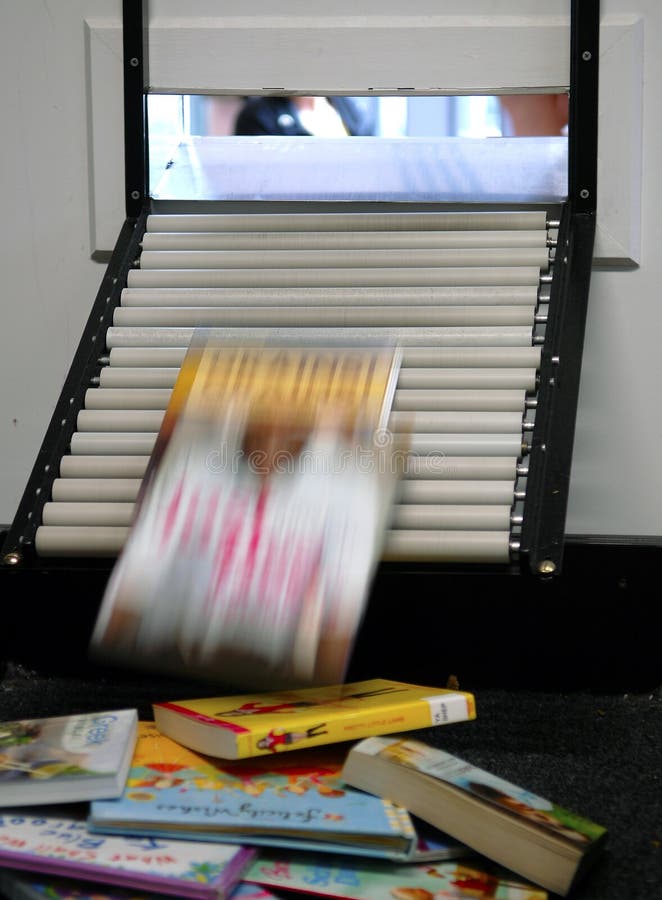 Returns Chute Stock Photos - Free & Royalty-Free Stock Photos from ...