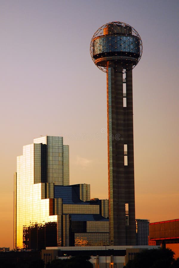 Reunion Tower at Sunset, Dallas Editorial Photography - Image of ...
