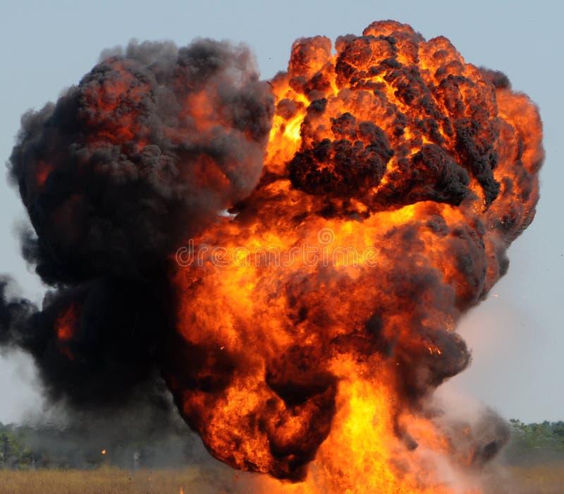Reuze explosie stock afbeelding. Image of explosief, explodeer - 11910201