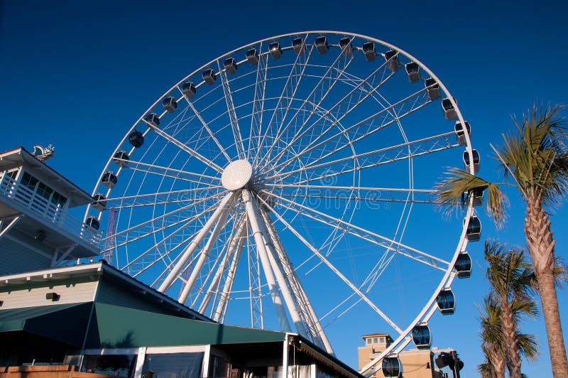 Reuze Reuzenrad stock foto. Image of hemel, carnaval - 22912812