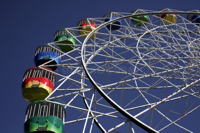Reuzenrad stock foto. Image of steden, reus, haven, vrijetijdsbesteding ...