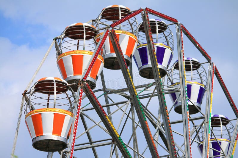 Reuzenrad stock foto. Image of ferris, vermaak, festivals - 416598