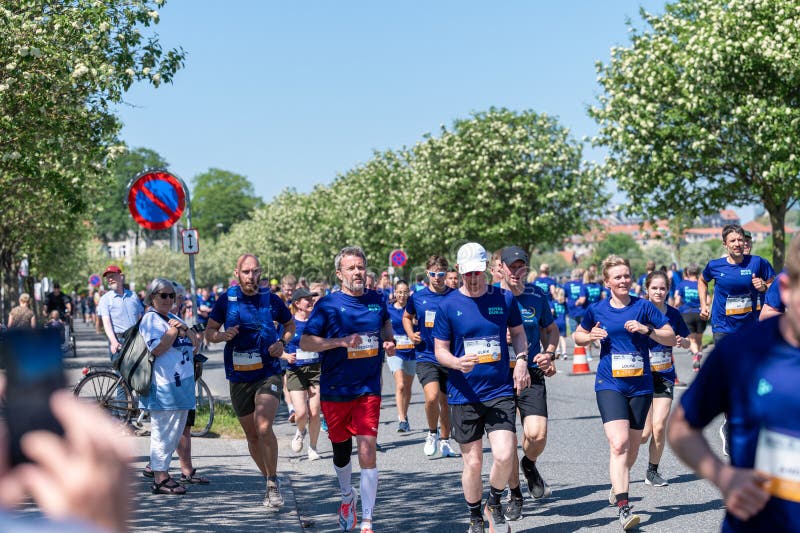Rey Frederik De Denmark En Royal Run Aarhus Denmark 21 De Mayo De 2024 ...