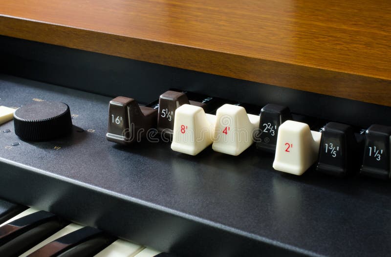 Electronic Drawbar Organ foto de stock. Imagem de cante - 41922832