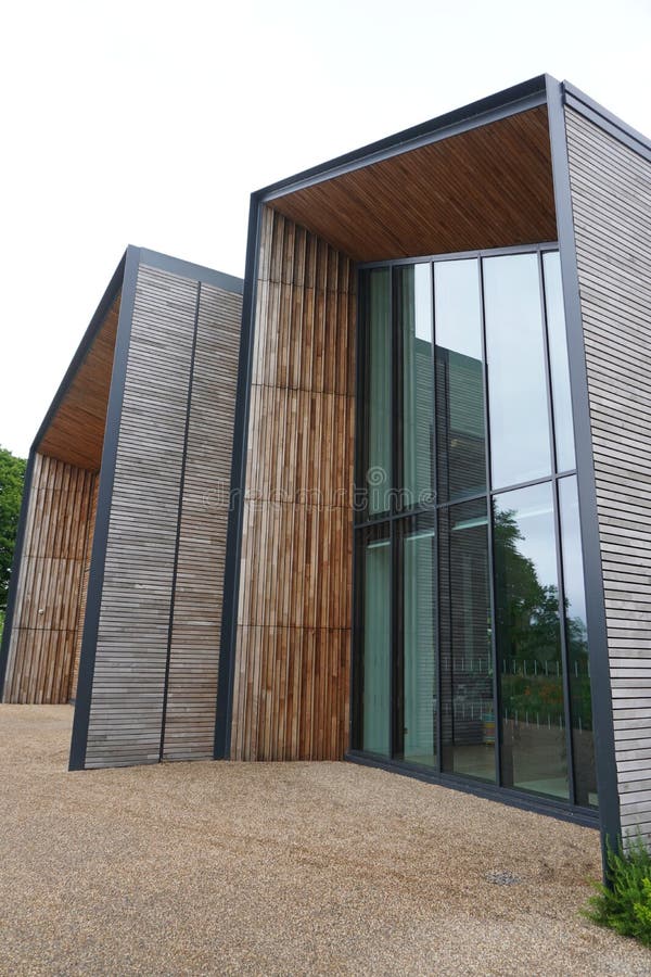 RHS Garden Wisley in the Sun Stock Image - Image of white, surrey ...